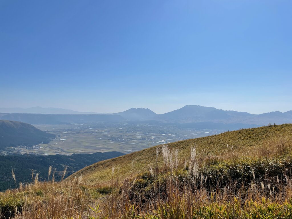 Round trip in Aso（1day) guided tour